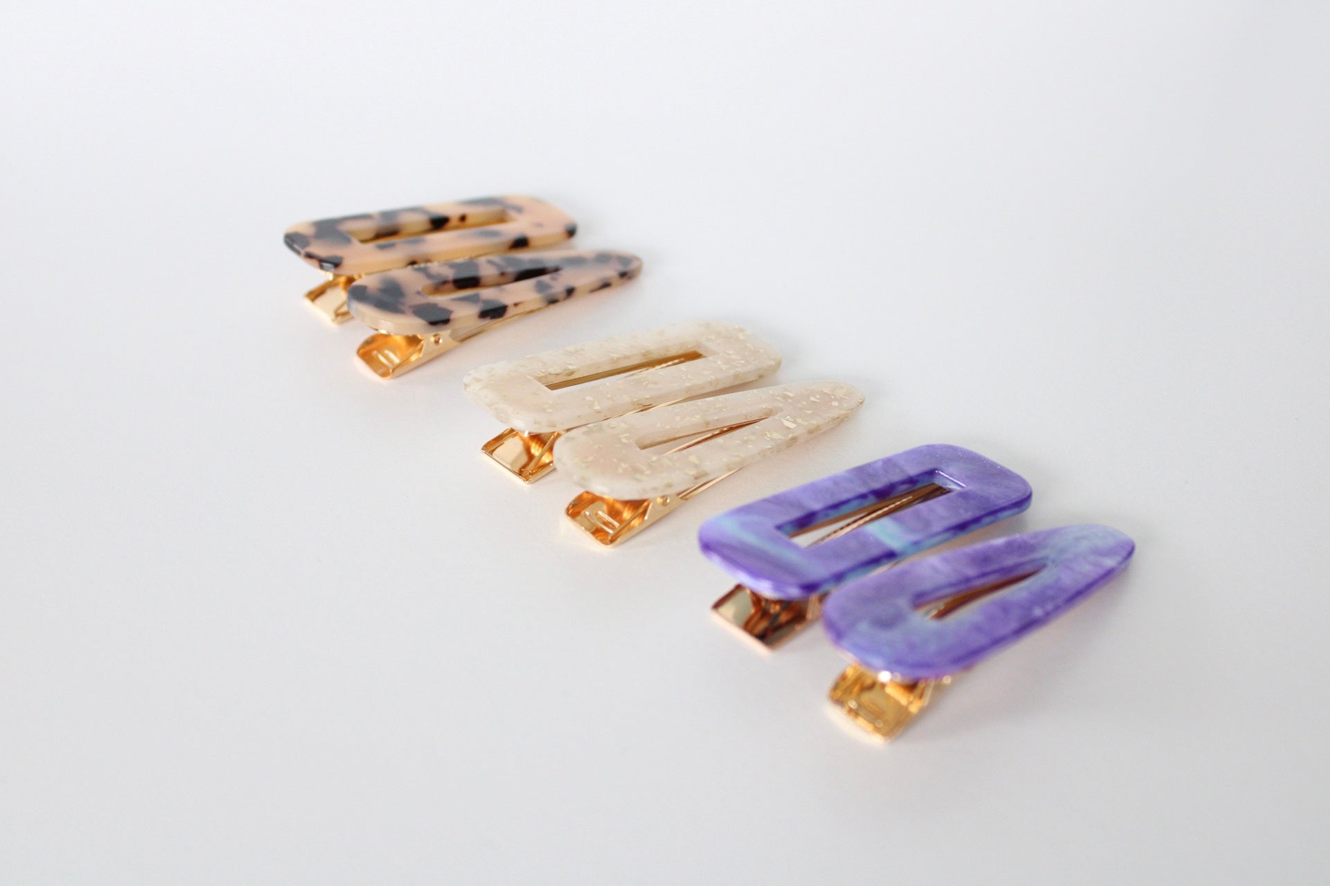 Flat Clips – Van Isle Hairstyle